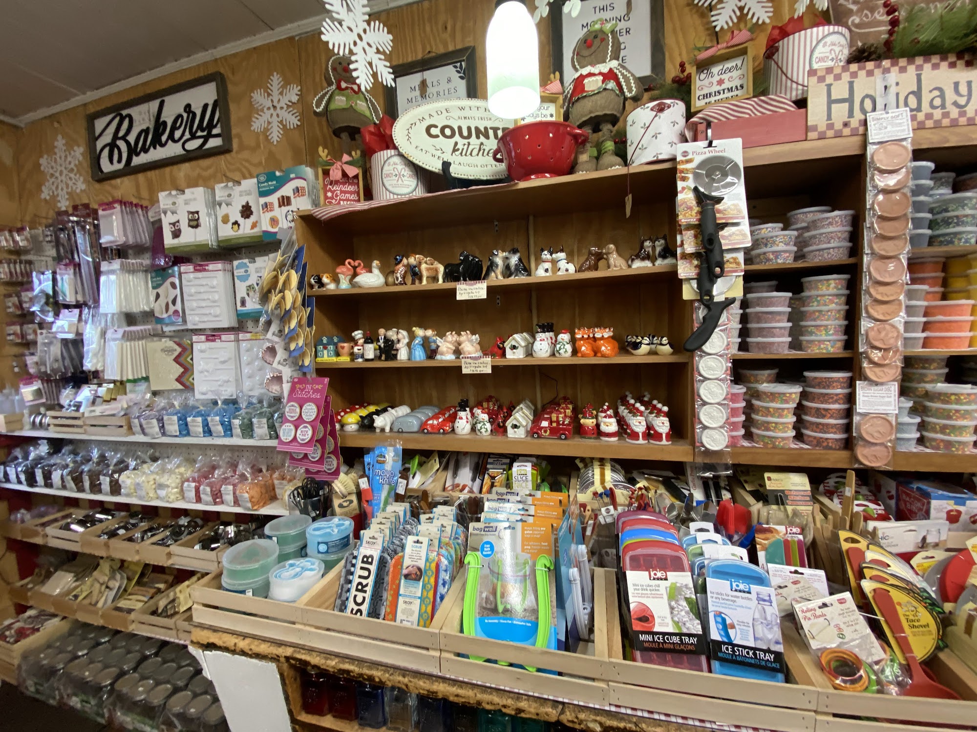 Marilla Country Store - Gift shop in Marilla - Website