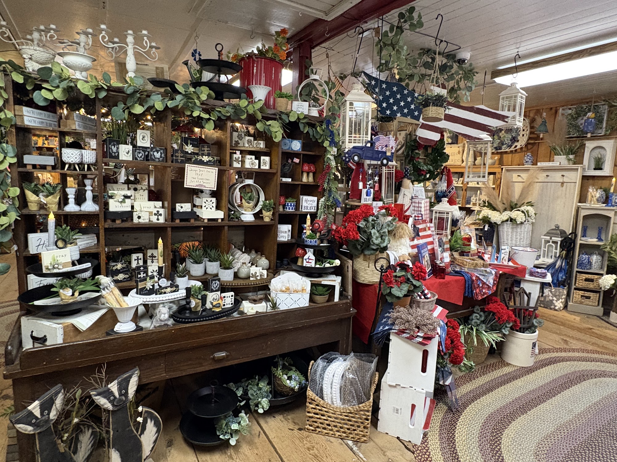 Marilla Country Store - Gift shop in Marilla - Website